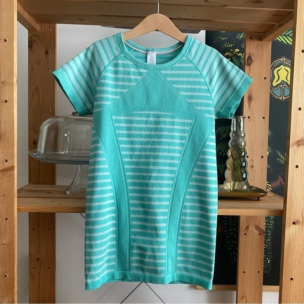 Ivivva | Shirts & Tops | Lululemon Ivivva Turquoise Blue Fly Tech ...